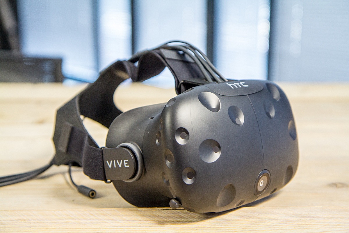 HTC kondigt Vive Business Edition aan - Tweakers