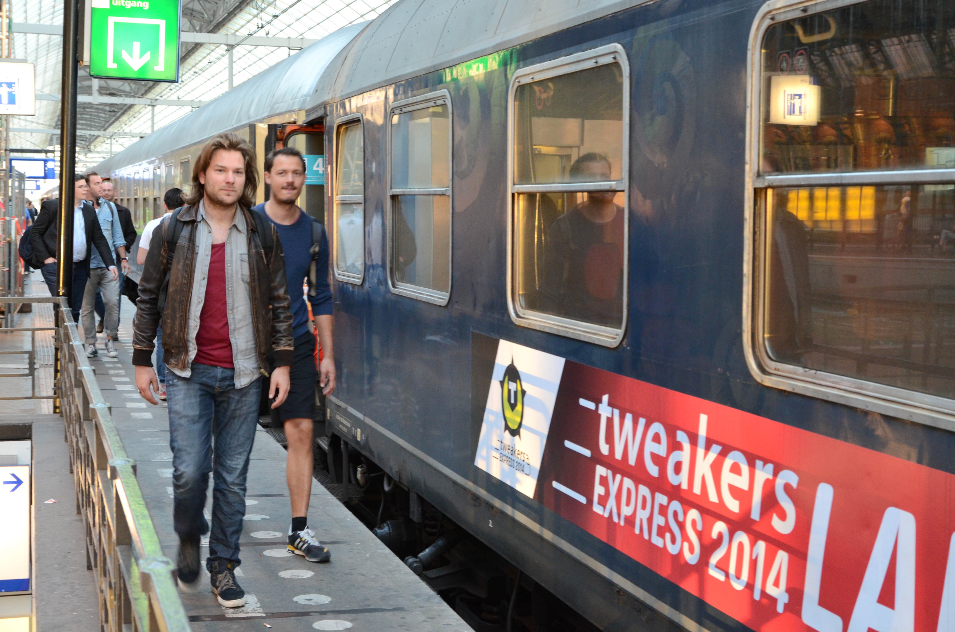Tweakers Express met game-wagon vertrokken naar Gamescom - Gaming ...