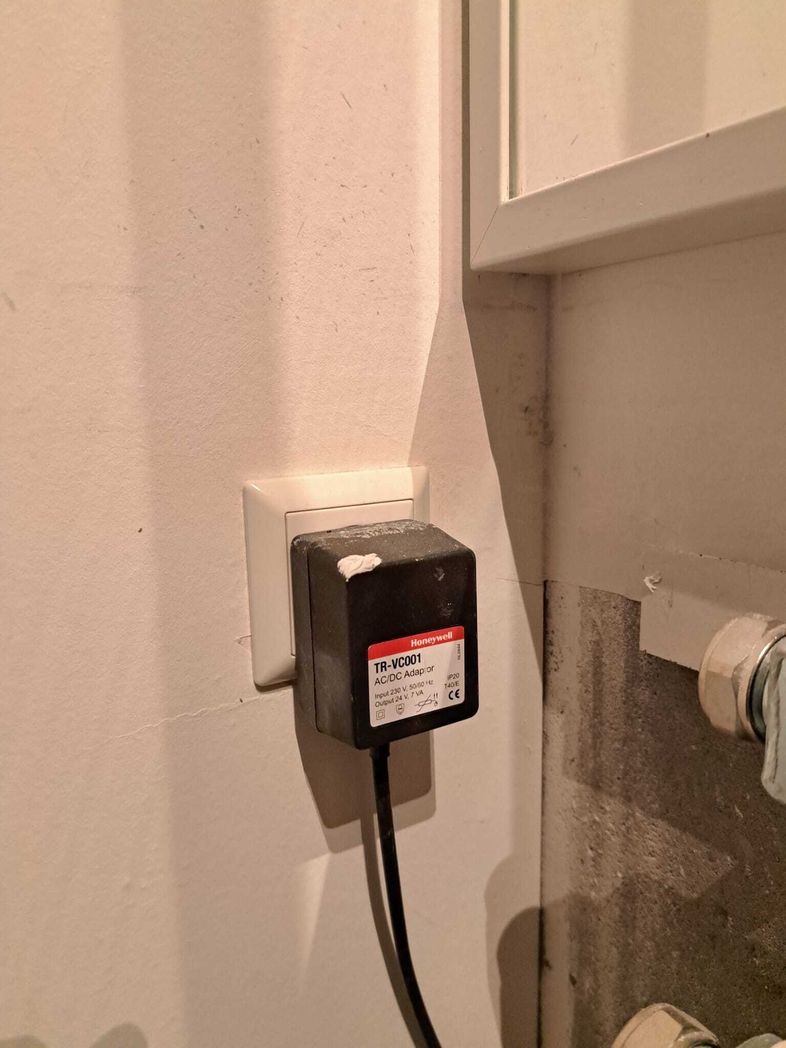 Radiator ontluchten bij stadsverwarming. - Bouwen en klussen - GoT