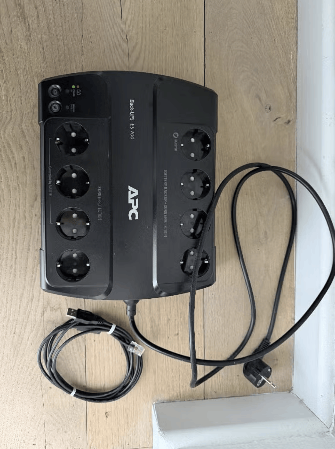 APC Back-UPS ES 8 Outlet 700VA 230V (EU-stekker) aangeboden - Vraag ...