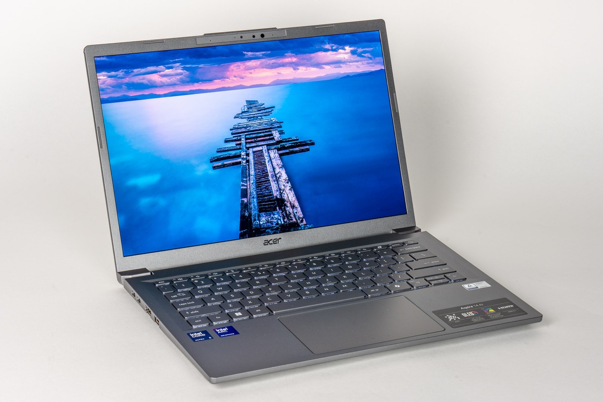 Acer Aspire 14 AI-laptop Review - Tweakers