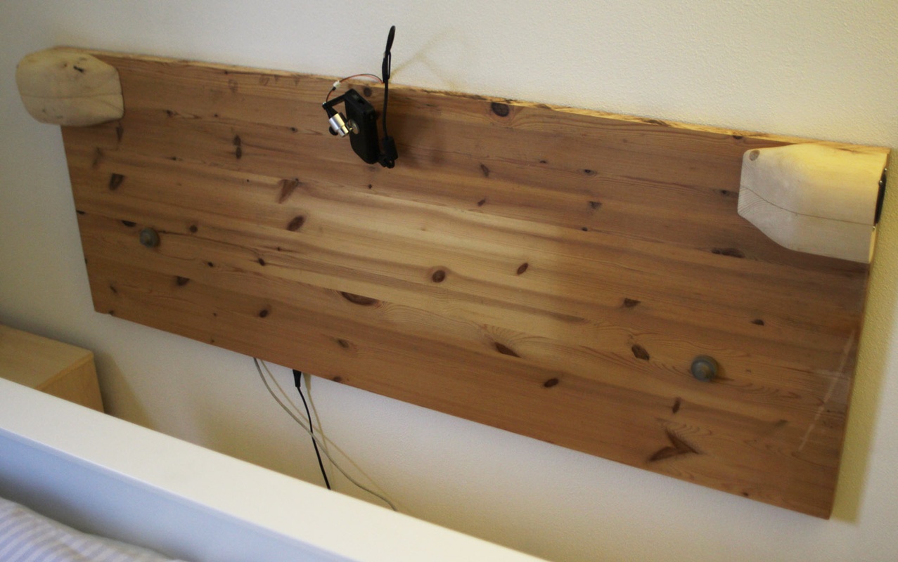 Tweaker bouwt pc in plank - Computer - Nieuws - Tweakers