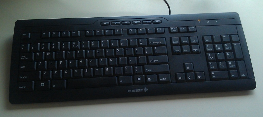 Cherry eVolution STREAM XT - Gwannoes - Product reviews - Tweakers