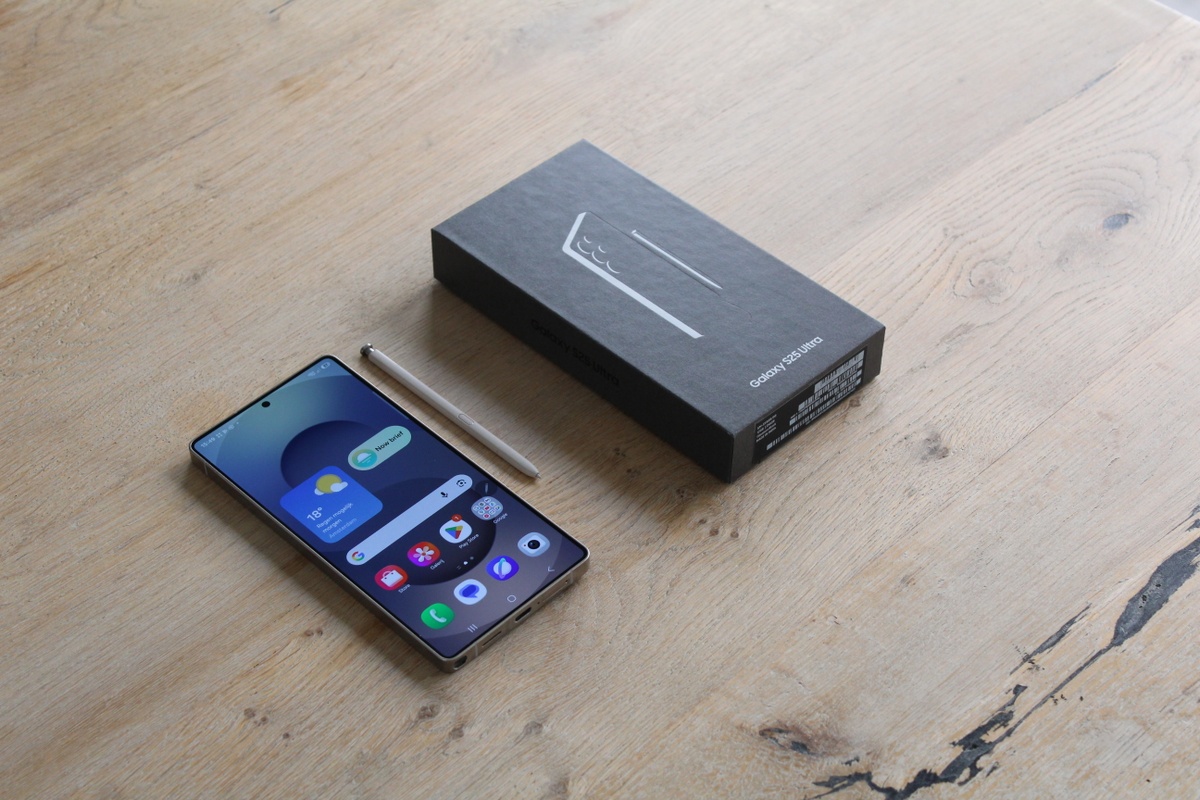 Samsung Galaxy S25 Ultra, 256GB opslag Zwart aangeboden - Vraag ...