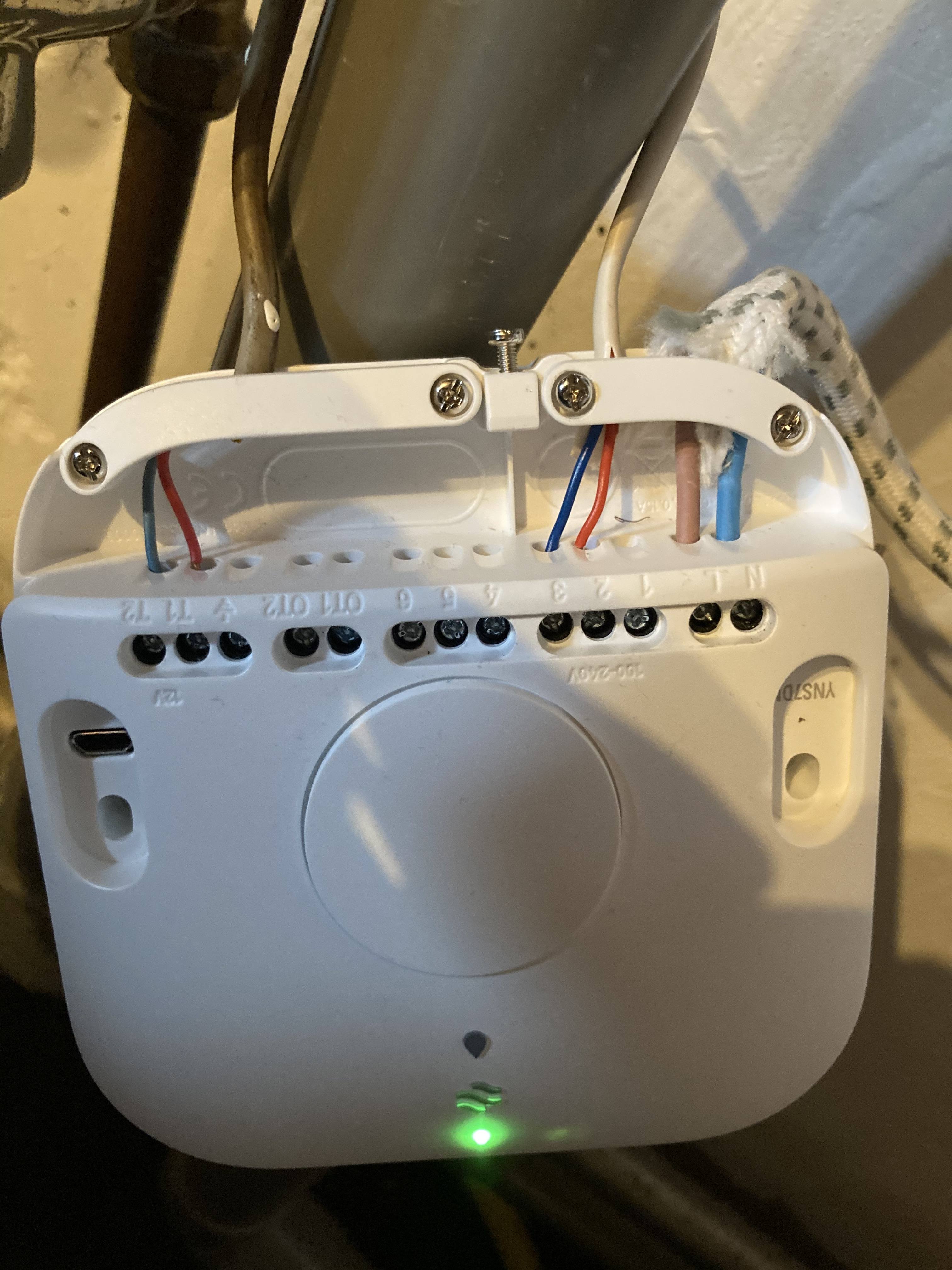 Nest Learning Thermostat V3 stopt niet met verwarmen - Smarthome - GoT
