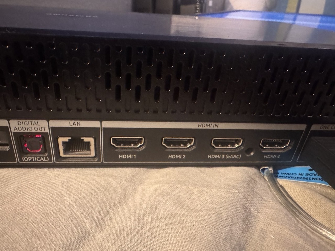 Samsung One Connect Box SOC1001T aangeboden - Vraag & Aanbod - Tweakers