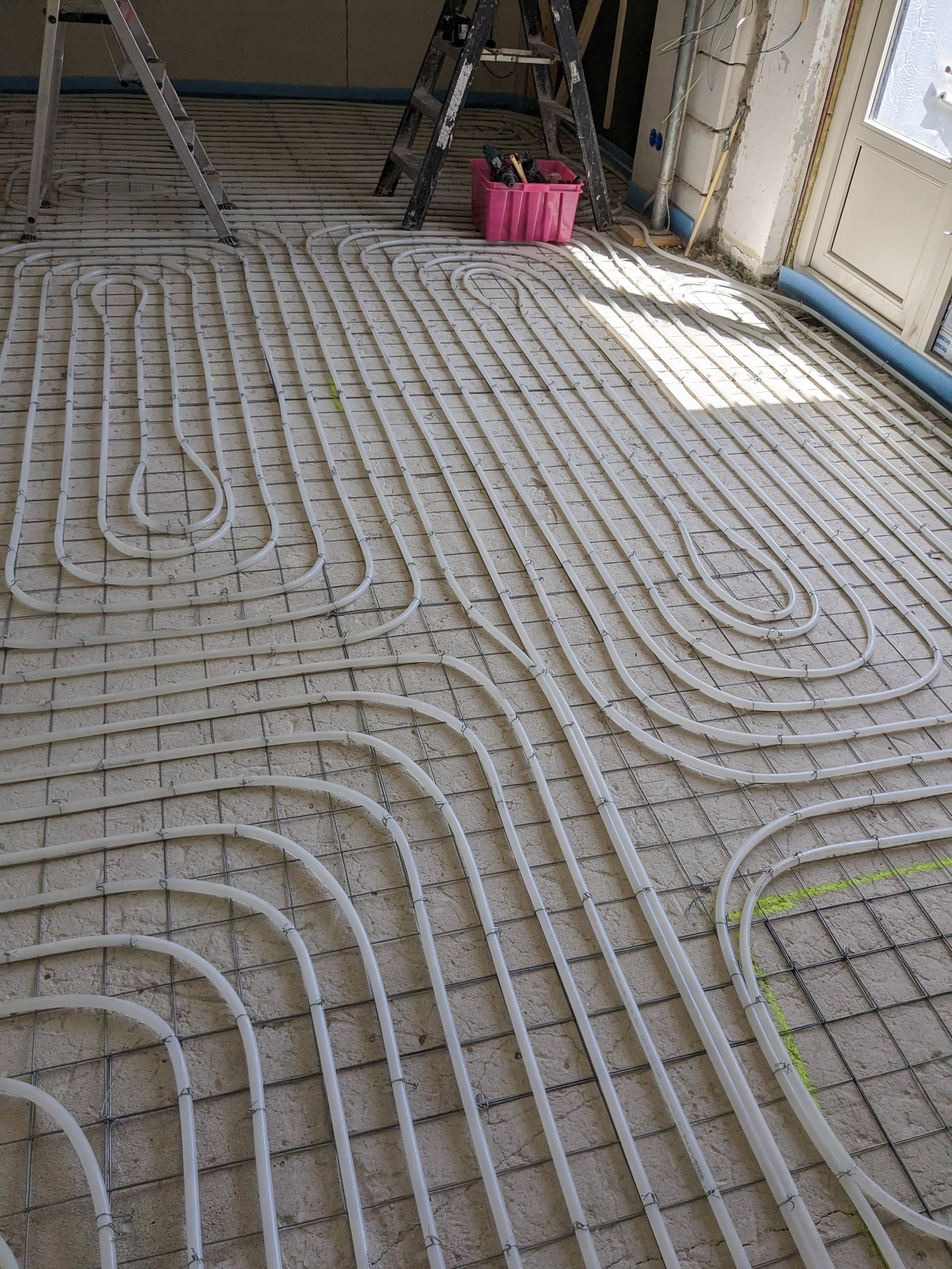 Vloerverwarming tips en warmtepomp - Duurzame energie en installaties - GoT