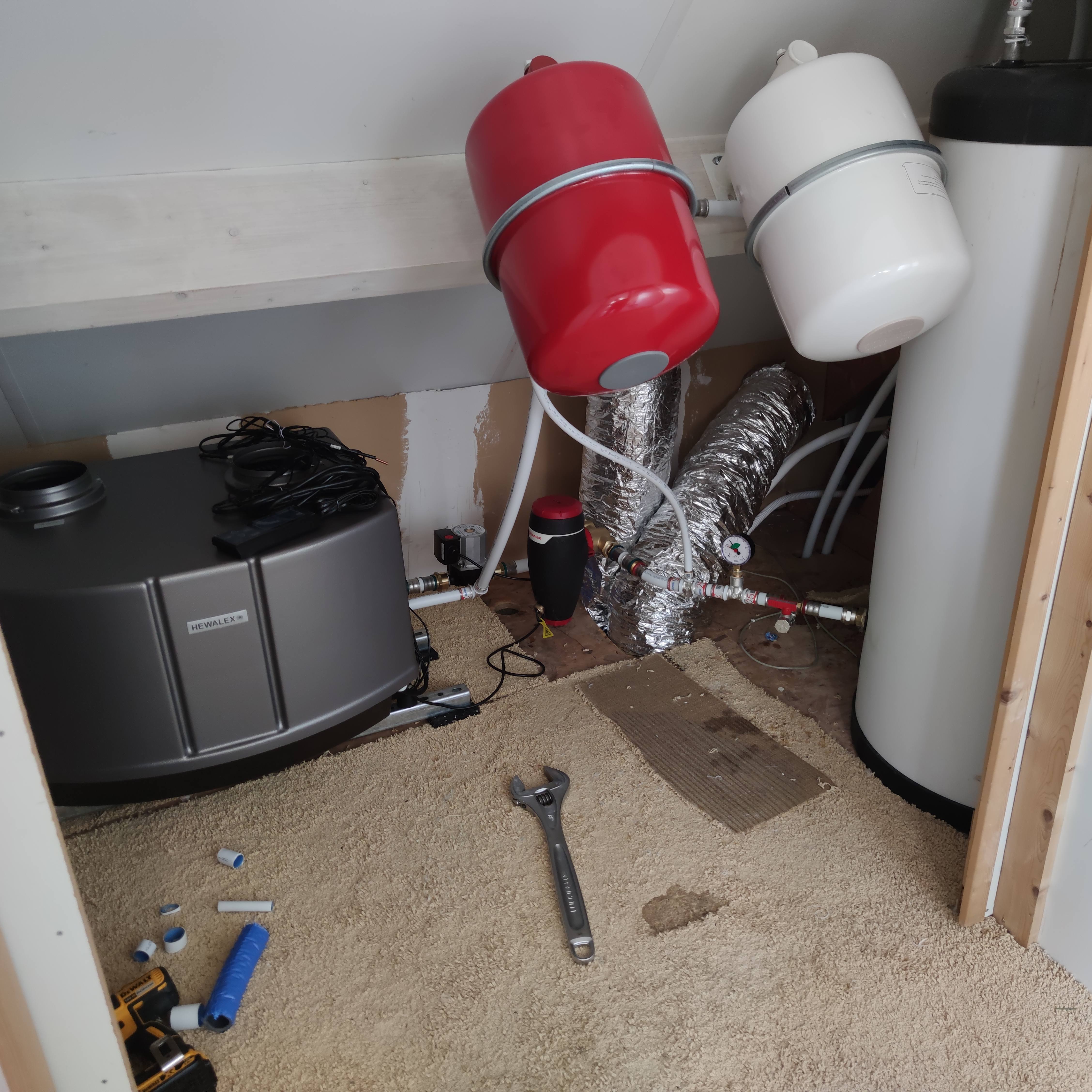 Het (grote?) hewalex warmtepomp(boiler) avontuur - Duurzame energie en ...