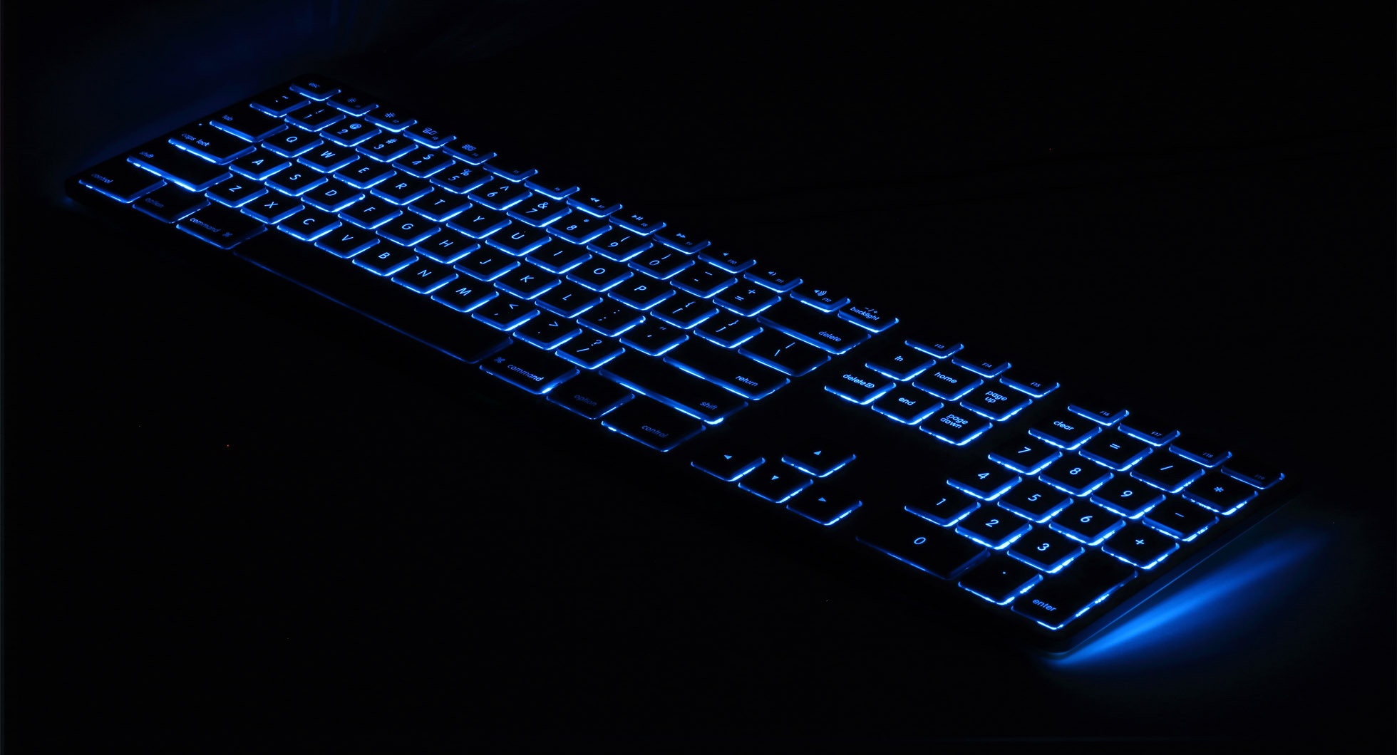 Matias RGB Backlit Wired Aluminum Keyboard for PC (Qwerty, Italiaans ...