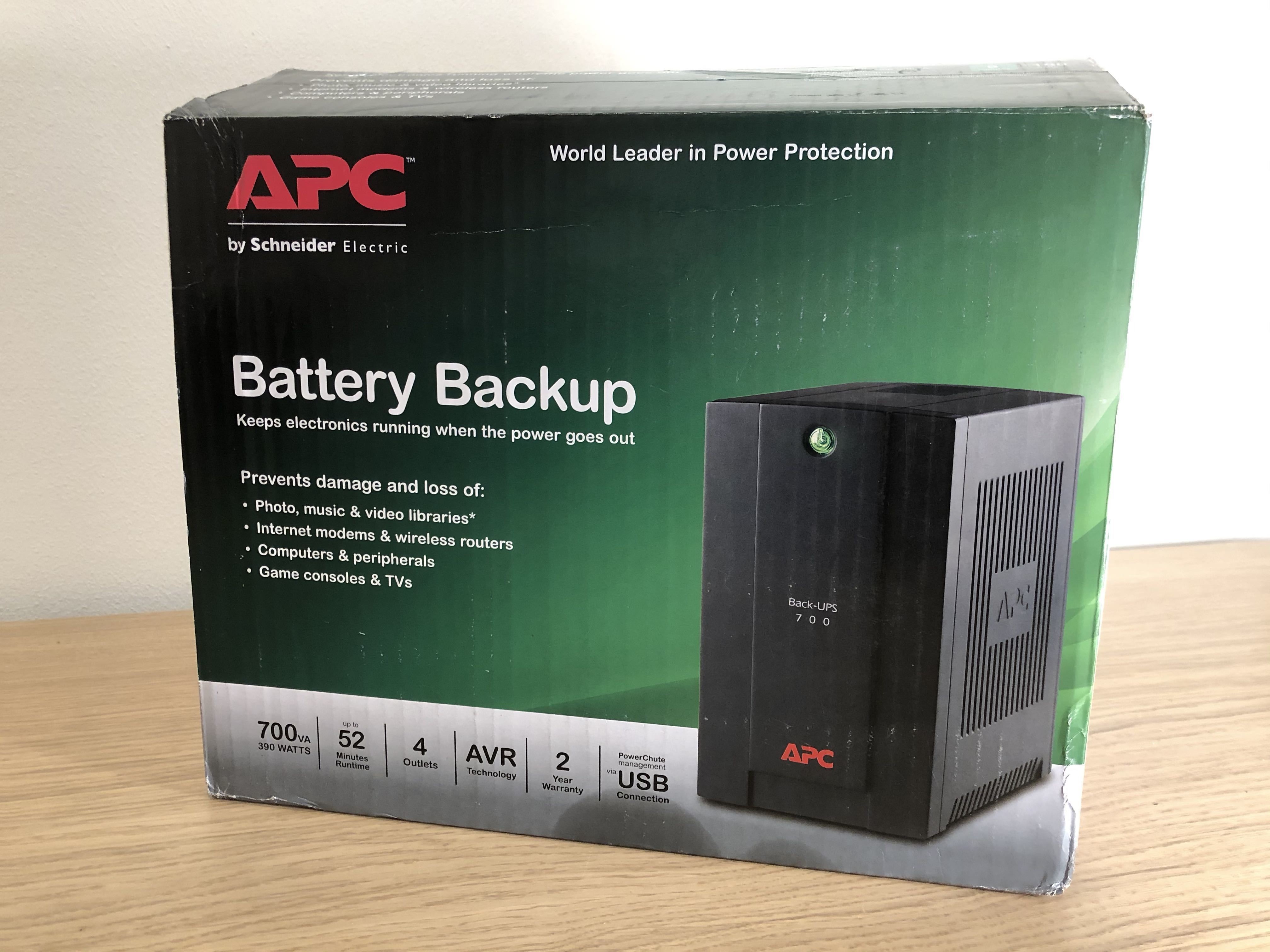 APC Back-UPS 700VA (BX700UI) - Superlimonade - Product reviews - Tweakers
