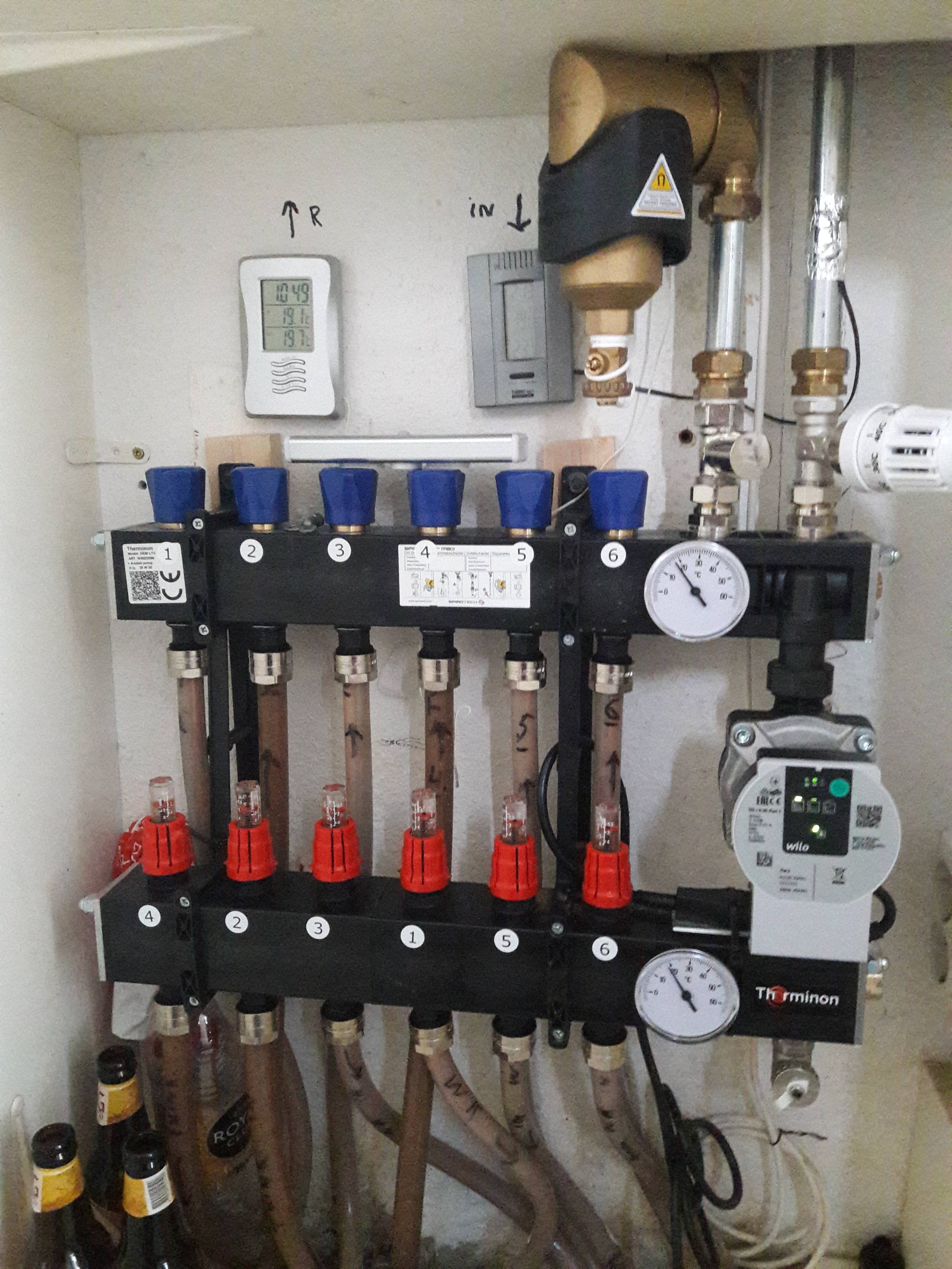 Vloerverwarmingverdeler vervangen bij overstap warmtepomp? - Duurzame energie en installaties - GoT