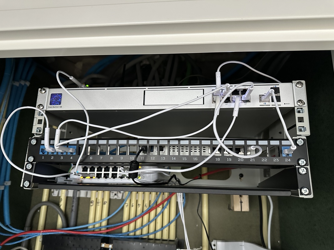 Ubiquiti Unifi Dream Machine Special Edition aangeboden - Vraag ...