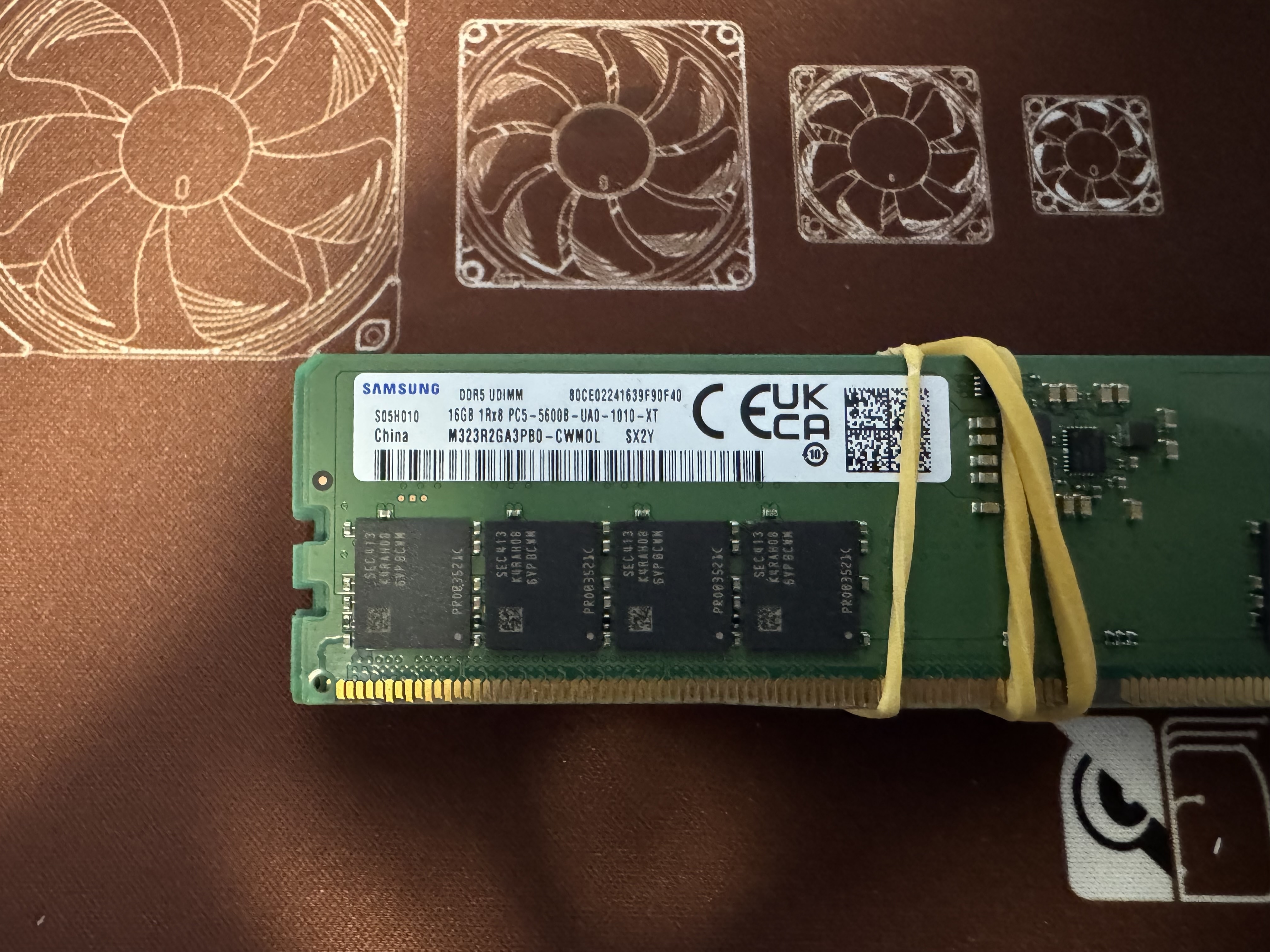 Samsung DDR5 16GB 5600 desktop geheugen (6 beschikbaar) aangeboden ...