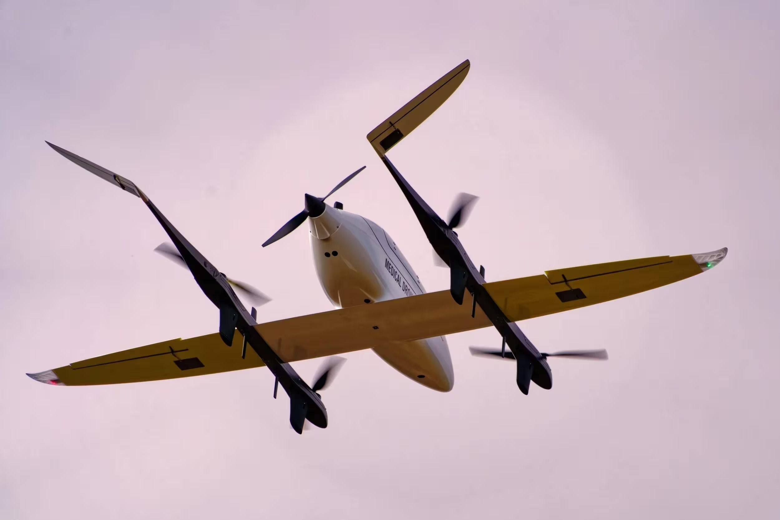 ANWB test een jaar medische dronevluchten tussen ziekenhuizen Zwolle en ...