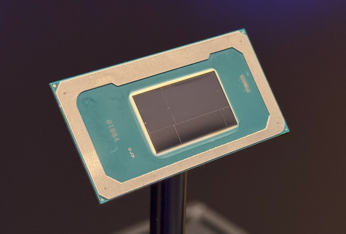 'Intel gaat mogelijk toch geen 1,8nm-chips maken voor andere bedrijven' - Tweakers