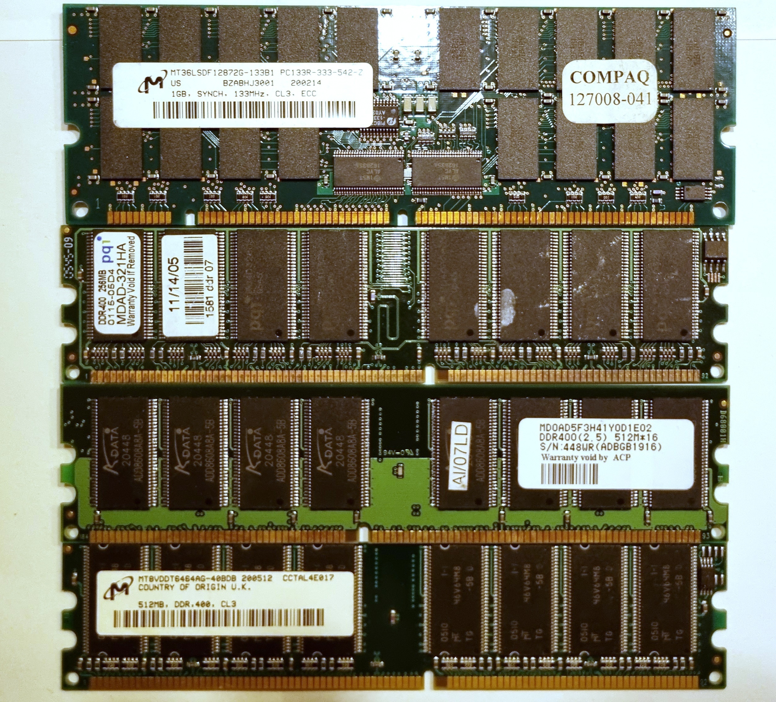 Verscheidene oude DDR RAM sticks aangeboden - Vraag & Aanbod - Tweakers