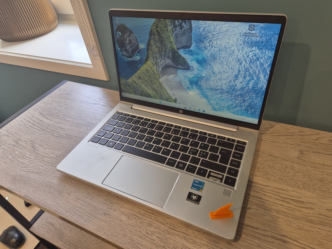 HP ProBook 440 G9 | Gold 8505, 8GB DDR4, 128GB NVME | 5x 4,4Ghz ...