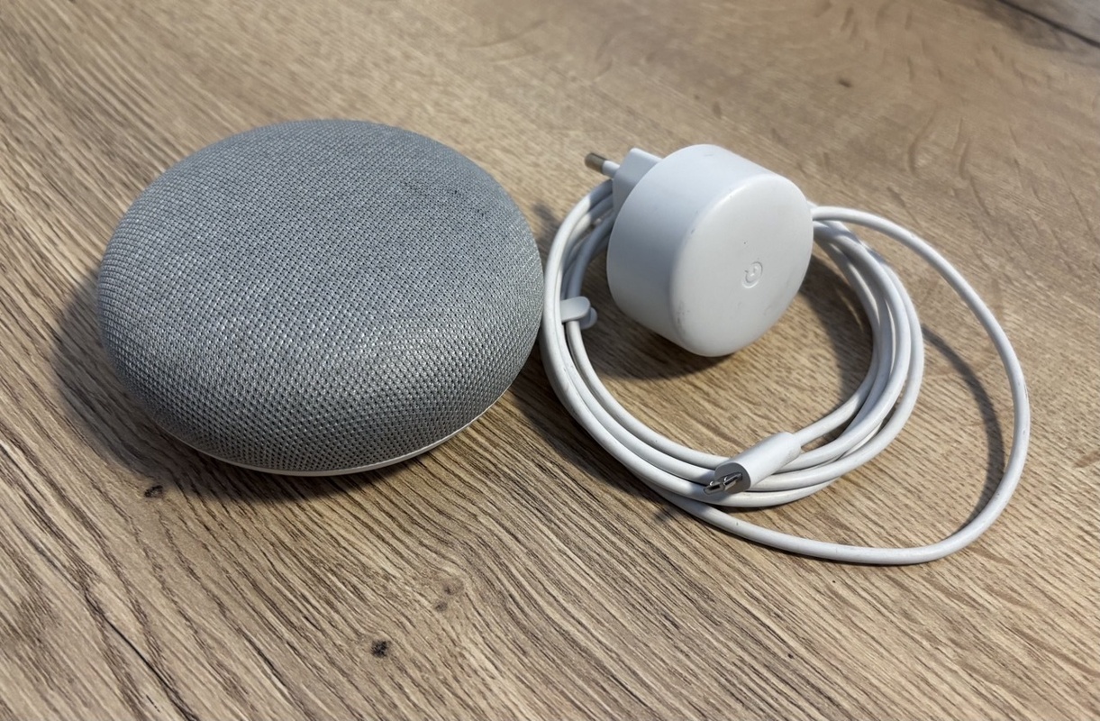 Google Home Mini Wit aangeboden - Vraag & Aanbod - Tweakers