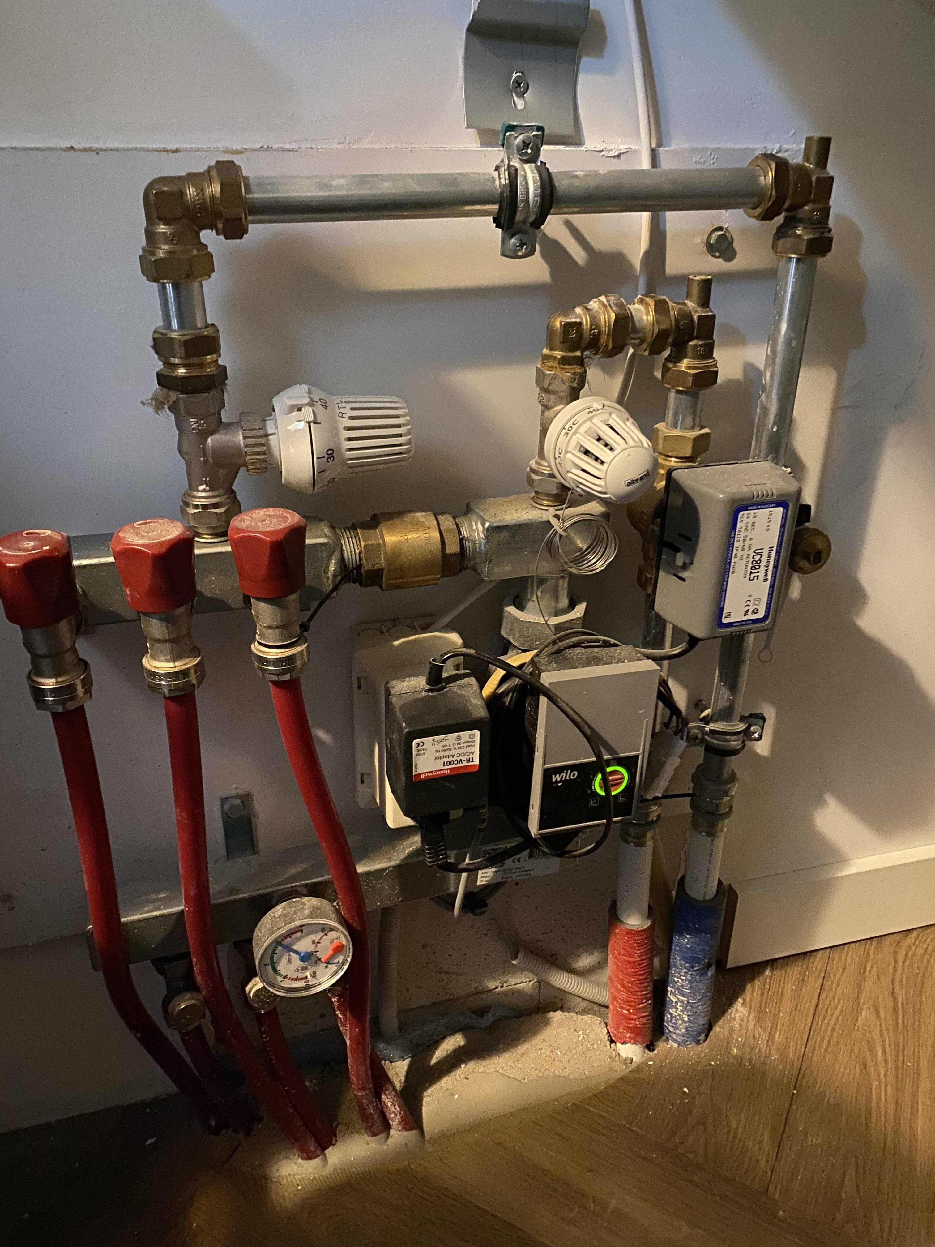 Vloerverwarming uitzetten - Duurzame energie en installaties - GoT