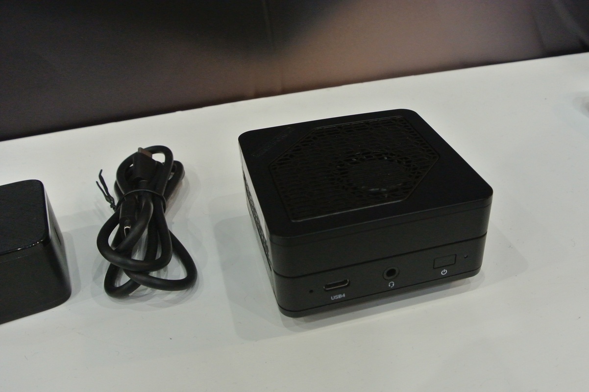 Minisforum onthult Mercury met Ryzen 7840U-apu, zijn kleinste mini-pc ...