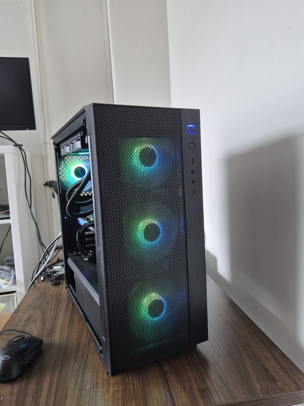 Gaming PC // RTX 4070 Super & AMD 9 5900X & 32GB // aangeboden - Vraag ...