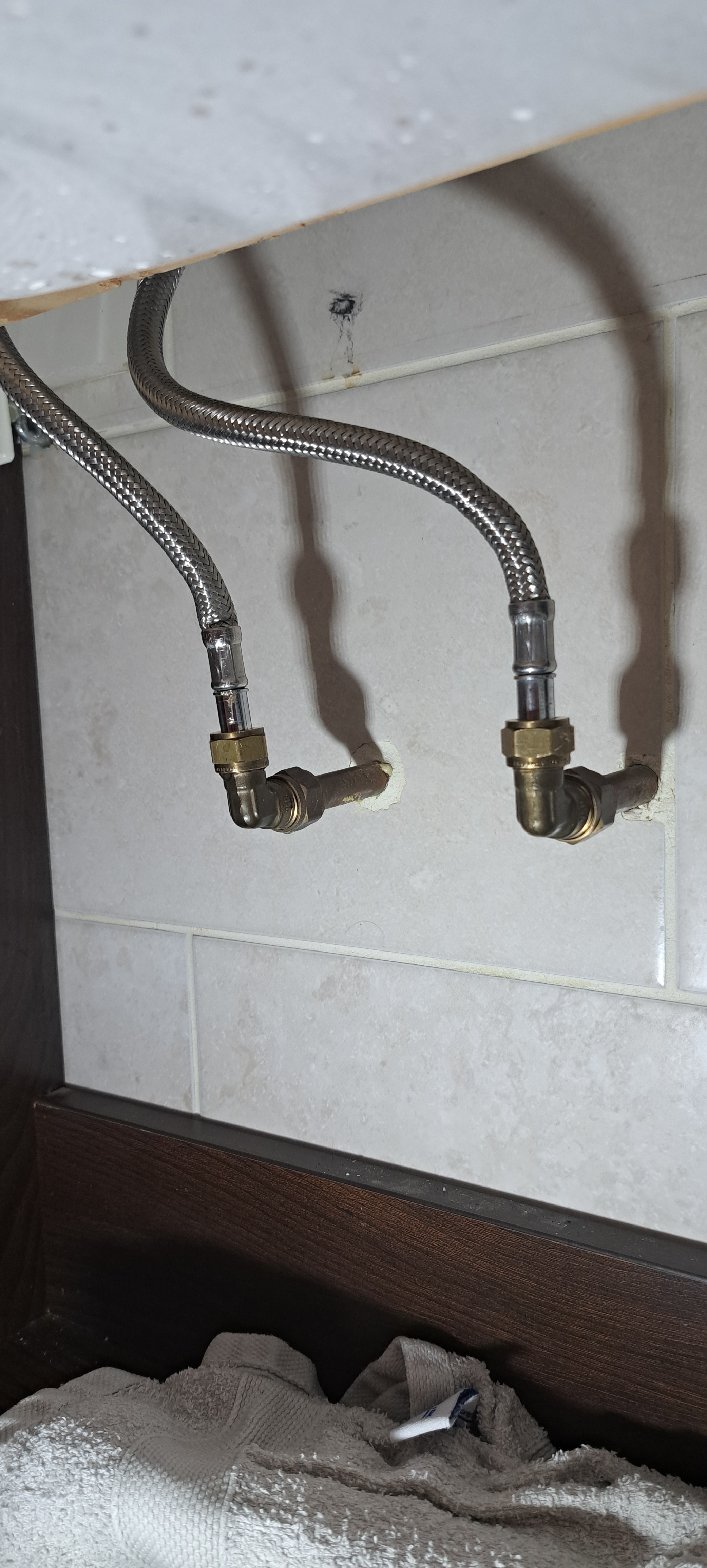 Vervangen kraan, verloopstuk schroefdraad past niet - Bouwen en klussen ...