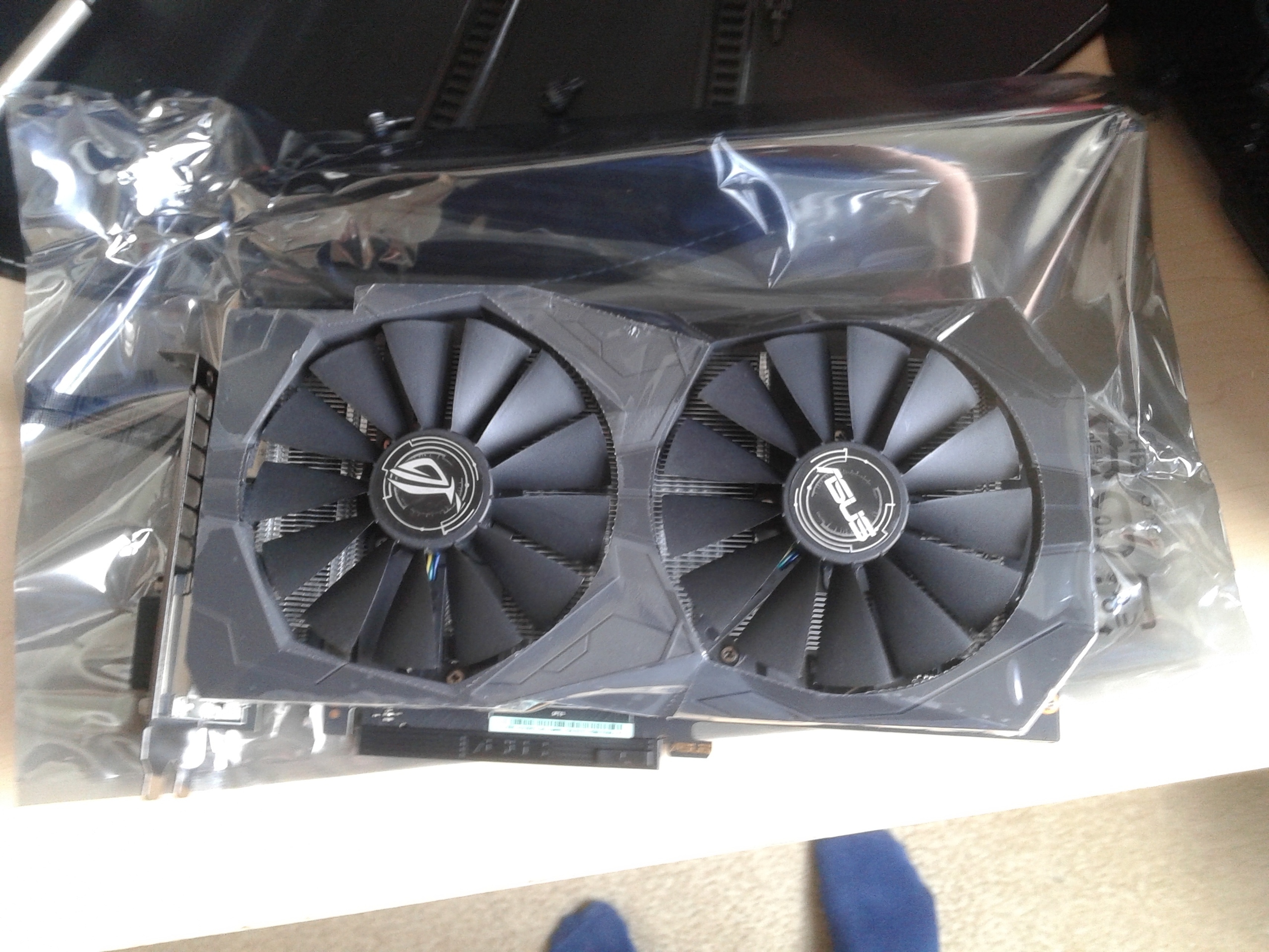 ASUS ROG Strix Strix GeForce GTX 1050 Ti OC 4GB - Tom schipper ...