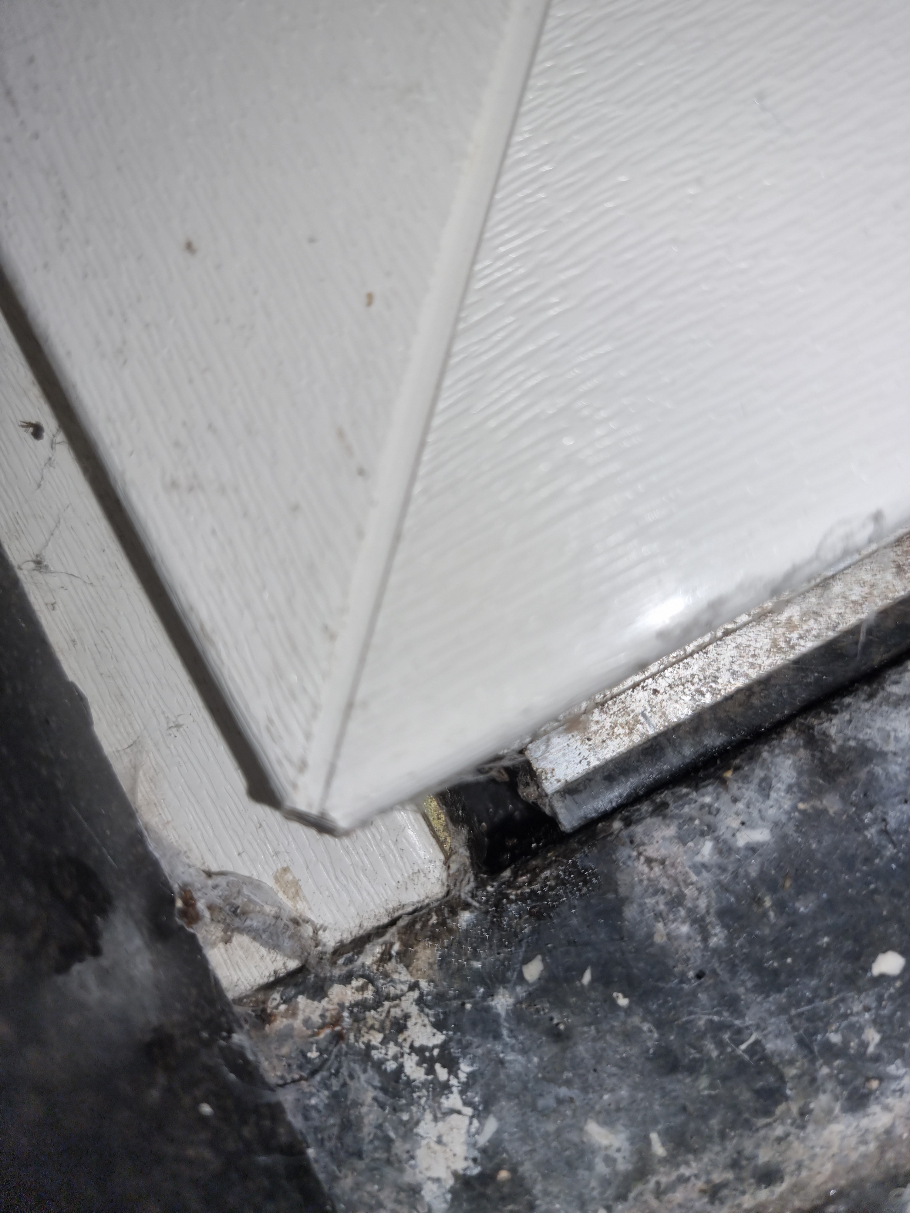 Tocht onder voordeur - Bouwen en klussen - GoT