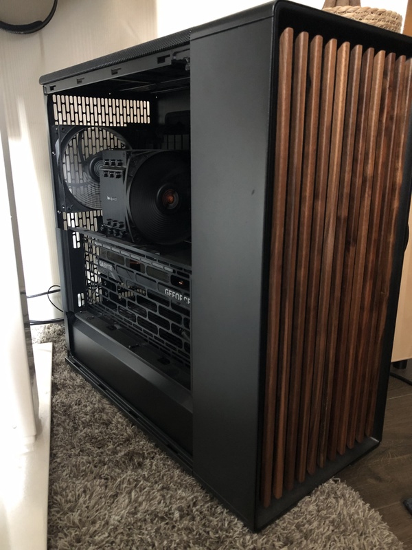 Fractal North XL: RTX 4090 | 7800X3D | 64 GB DDR5 aangeboden - Vraag ...