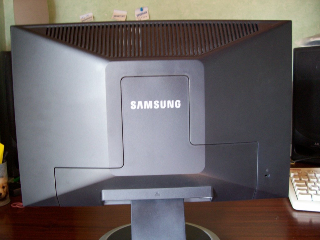 Samsung Syncmaster 940NW Zwart - Stefferke - Product reviews - Tweakers