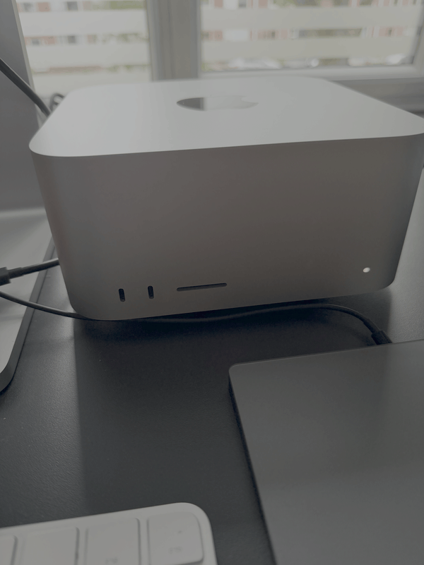 Apple Mac Studio M1 Max 10-core cpu, 24-core gpu, 32GB ram, 512GB ...