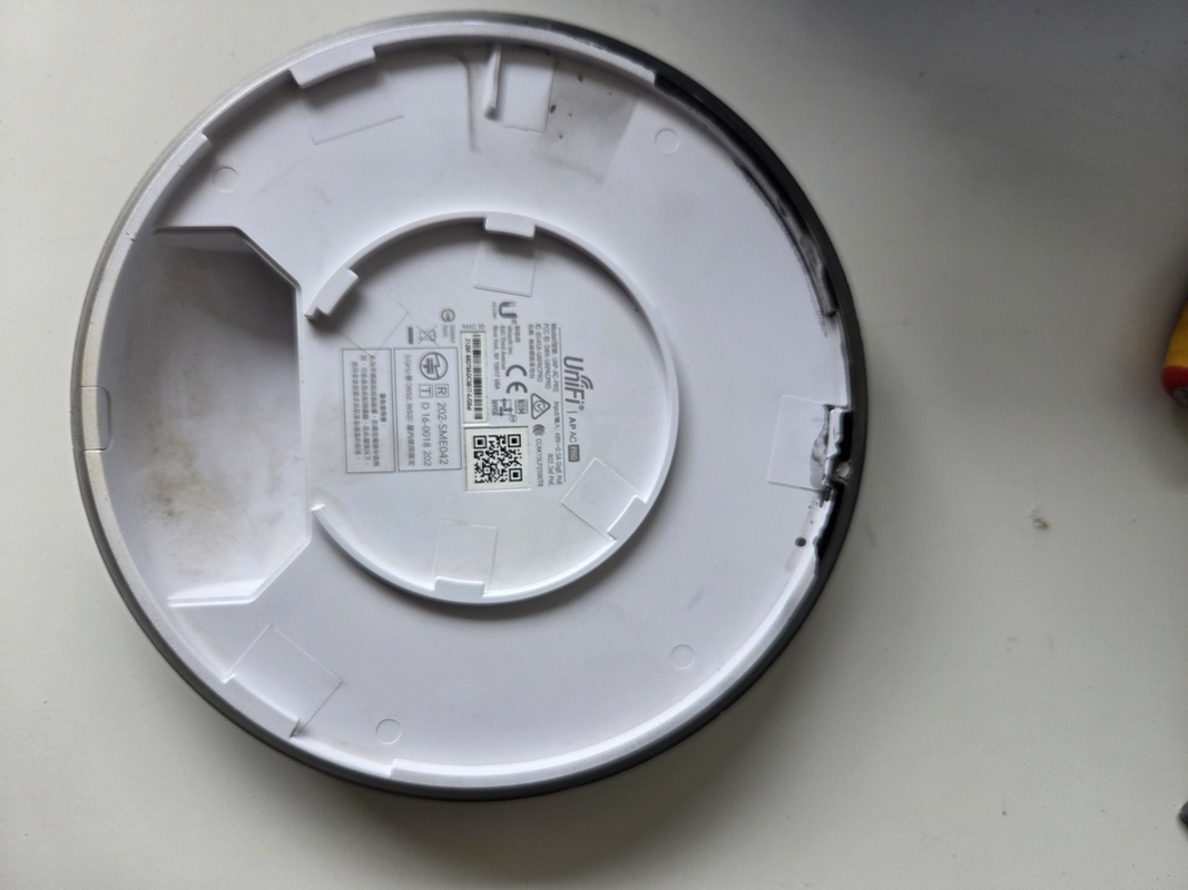 Ubiquiti UniFi AP AC PRO (1-Pack) aangeboden - Vraag & Aanbod - Tweakers
