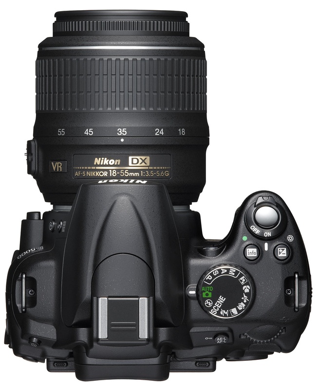 Nikon D5000 + AF-S DX NIKKOR 18-200mm G ED VR II Zwart - Kenmerken ...