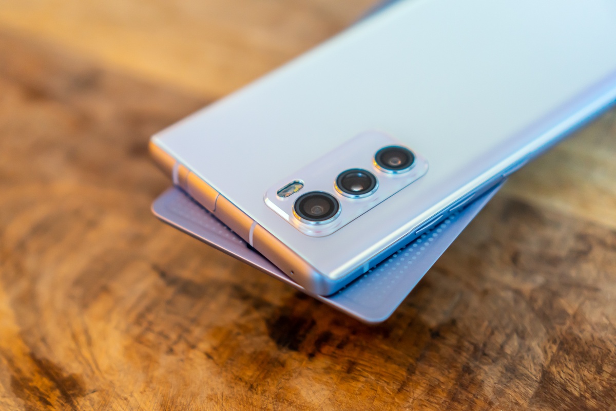 LG Wing Review - Tweakers