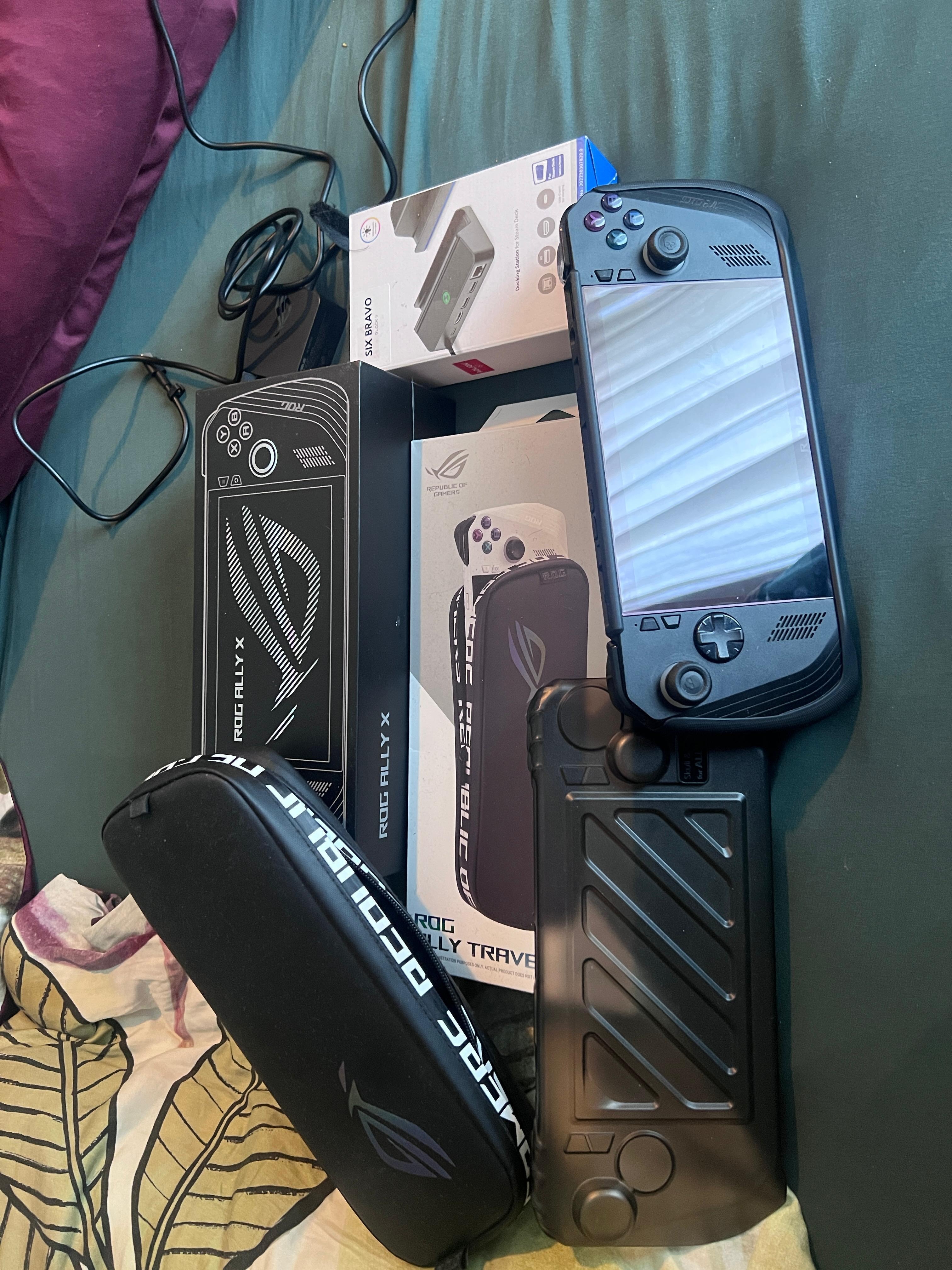 ASUS ROG Ally X Zwart met originele case en Skull & CO. Gripcase met ...