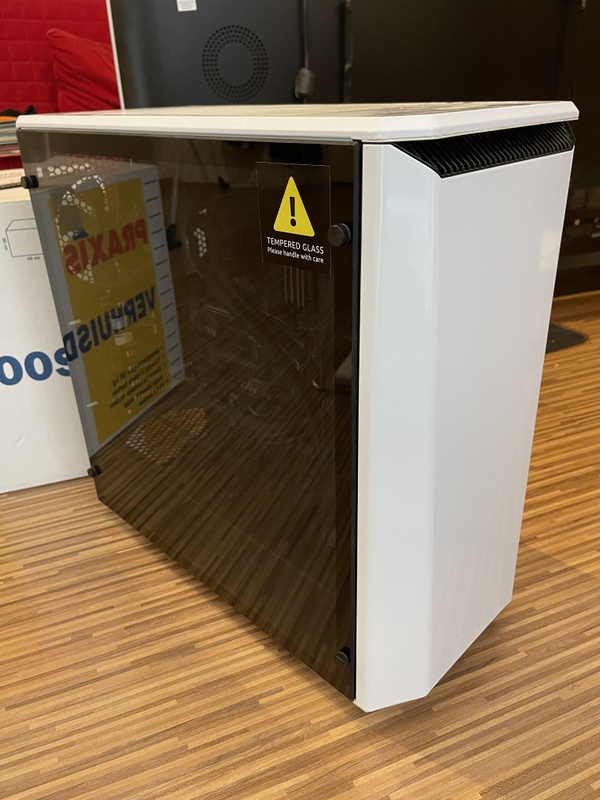 Intel Core i7-7700K + NZXT Kraken X62 + MSI Z270 Gaming M5 + Phanteks ...